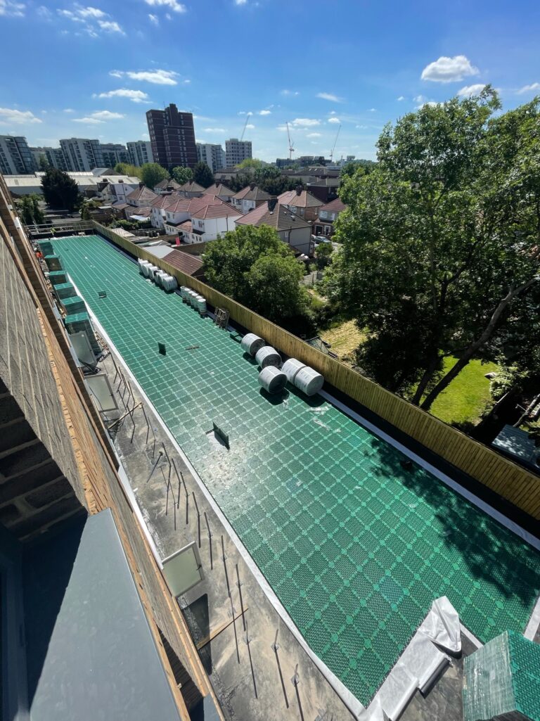 Blue Roofs | Green Roofs | Biodiverse Roofs | SuDS Geosynthetics