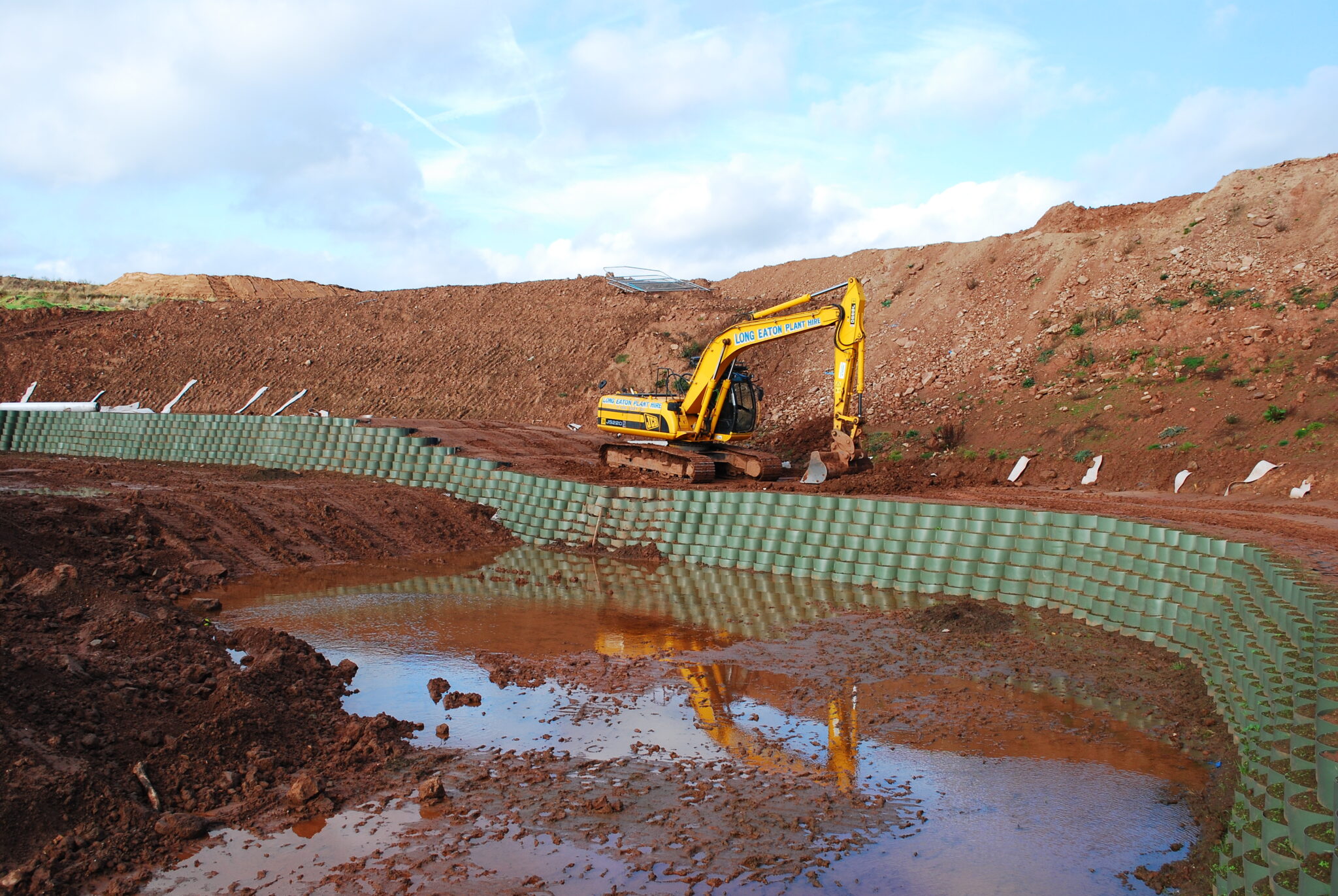 Webwall Geocell | SuDS Retaining Wall | Attenuation Pond Project